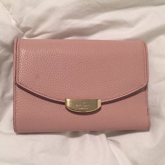 kate spade | Bags | Kate Spade Mulberry Street Callie Wallet | Poshmark